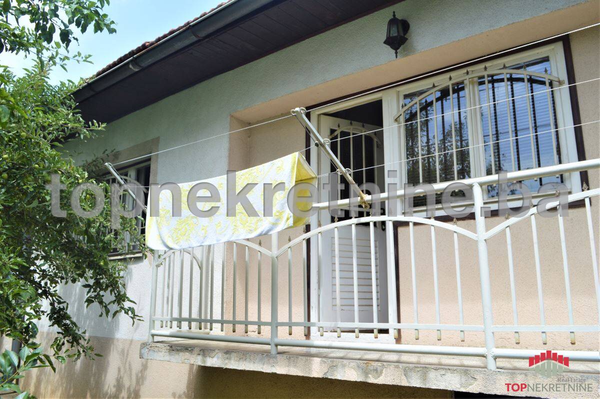 House with a plot with totally 273 SqM, Buca Potok | TopNekretnine.ba